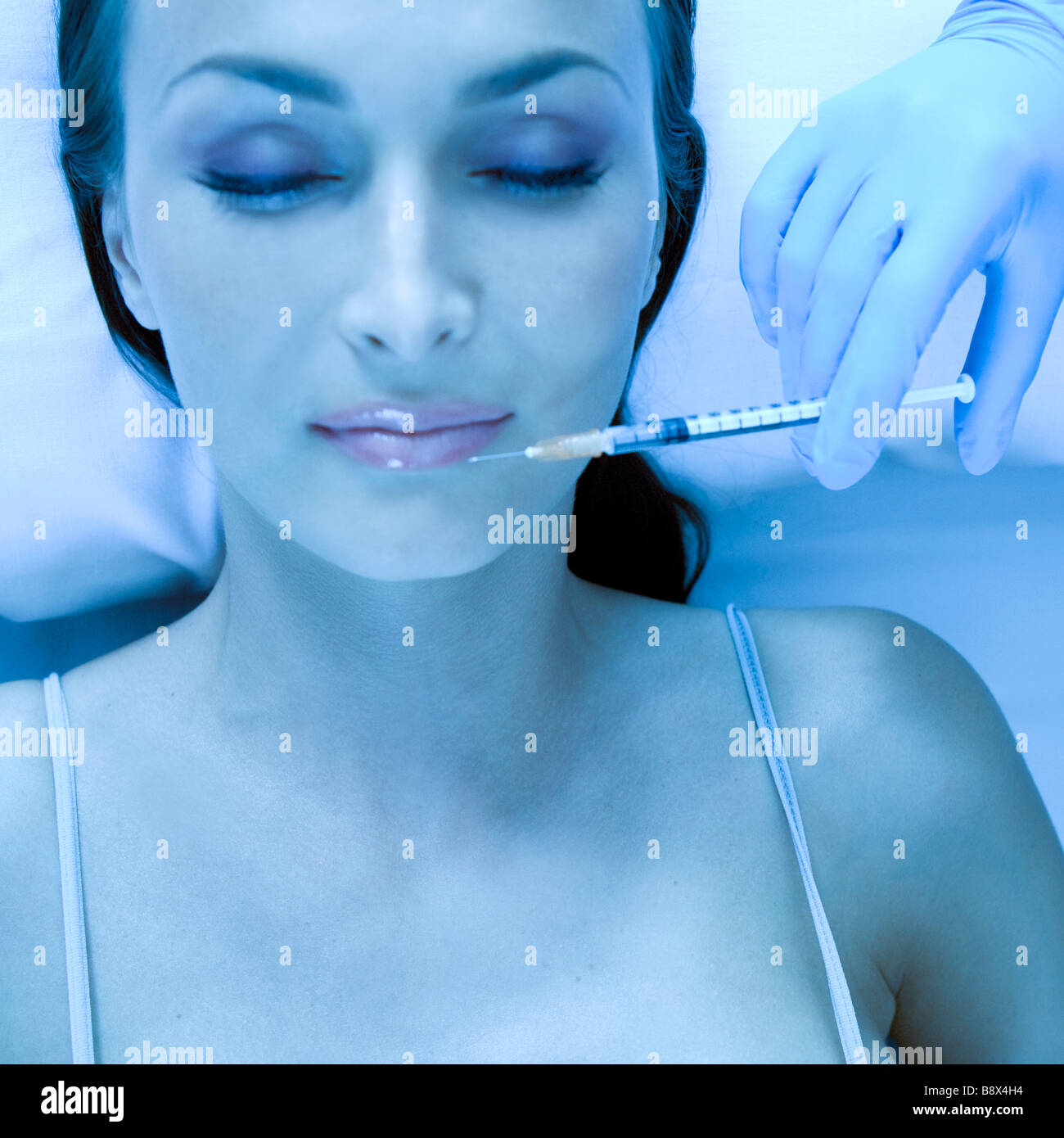 woman, injection of botulinum Stock Photo - Alamy