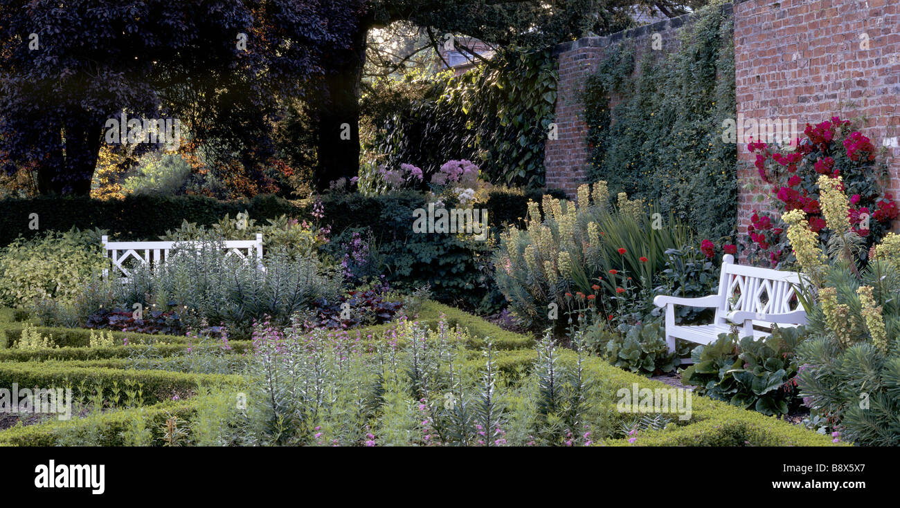 Beningbrough walled garden hi-res stock photography and images - Alamy