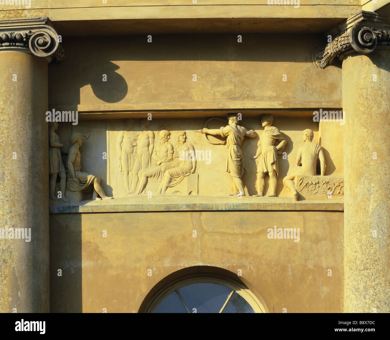 Frieze depicts hi-res stock photography and images - Alamy