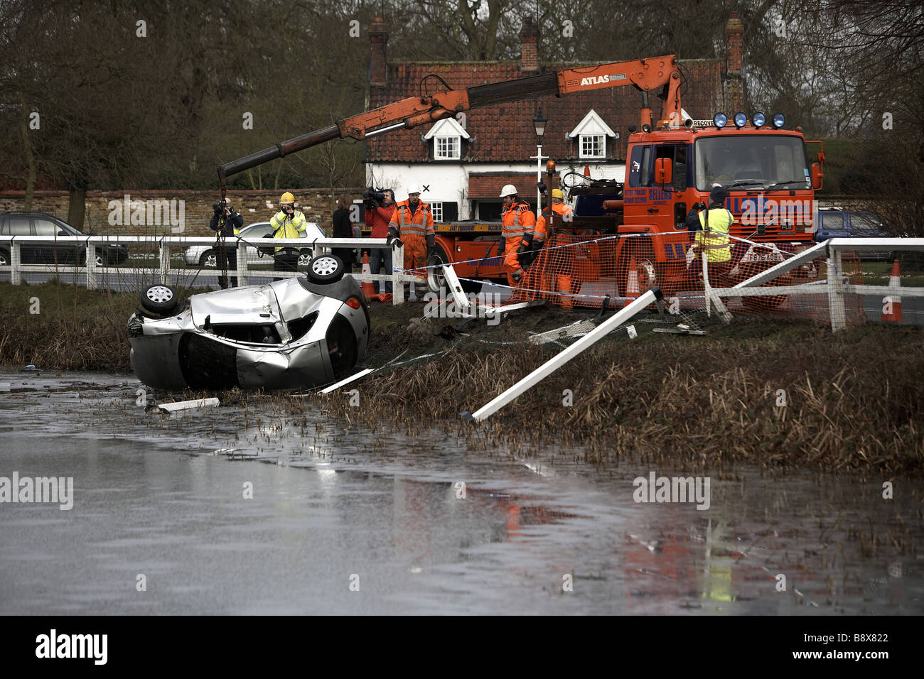 Vehicle recovery car crash Stock Photo - Alamy