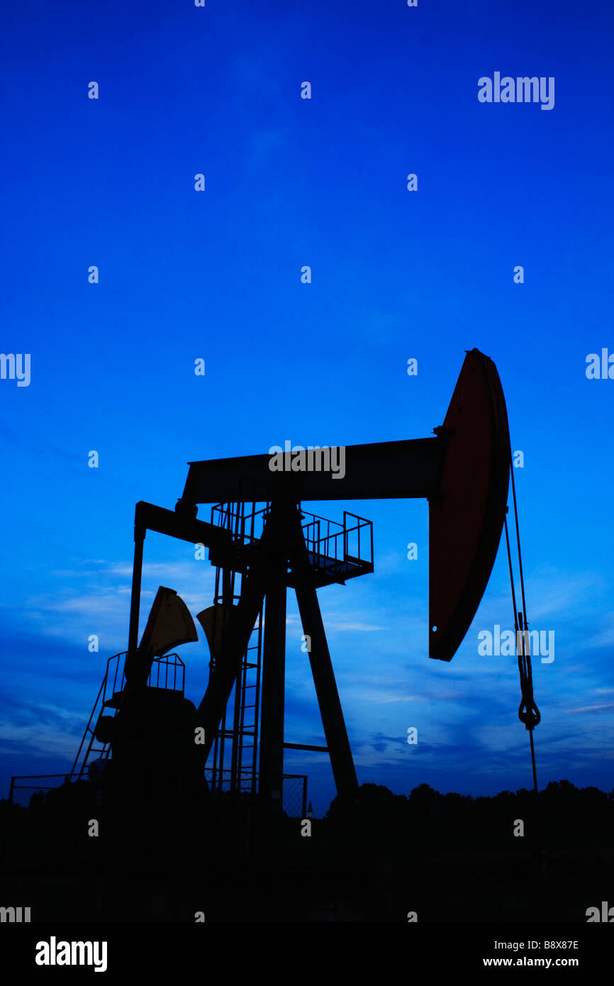 Saudi arabia oil rig hi-res stock photography and images - Alamy