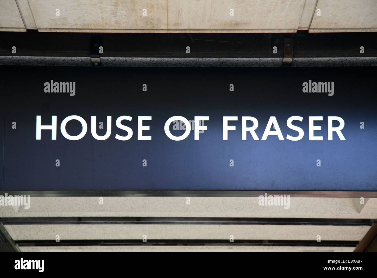 Victoria house sign hi-res stock photography and images - Alamy