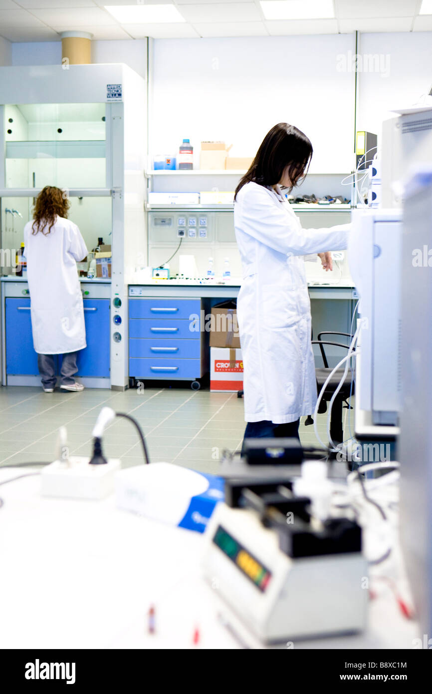 Mass spectrometry laboratory hi-res stock photography and images - Alamy