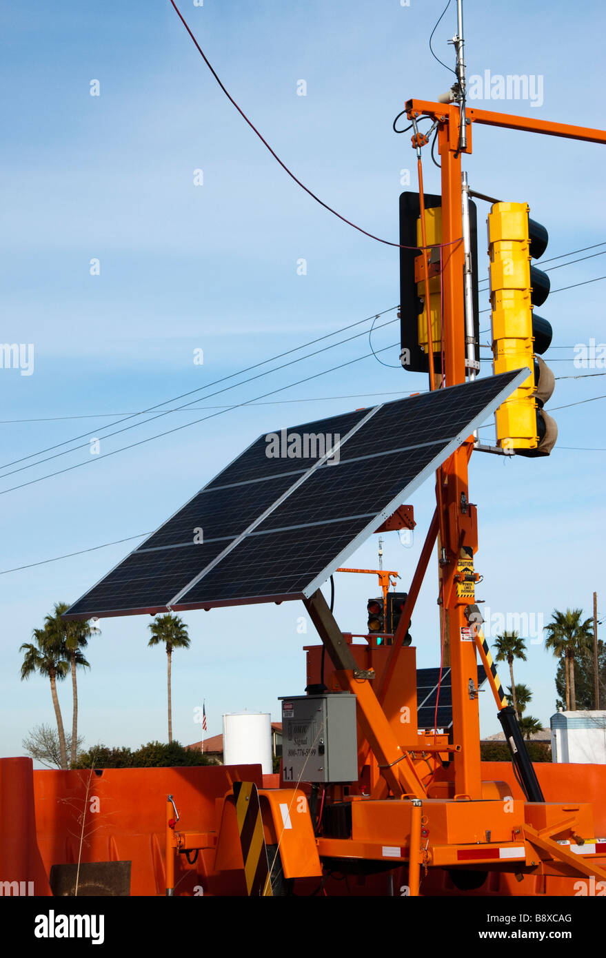 Temporary traffic signal hi-res stock photography and images - Alamy