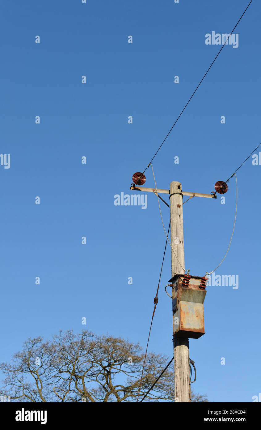 Overhead electricity transformer hi-res stock photography and images ...