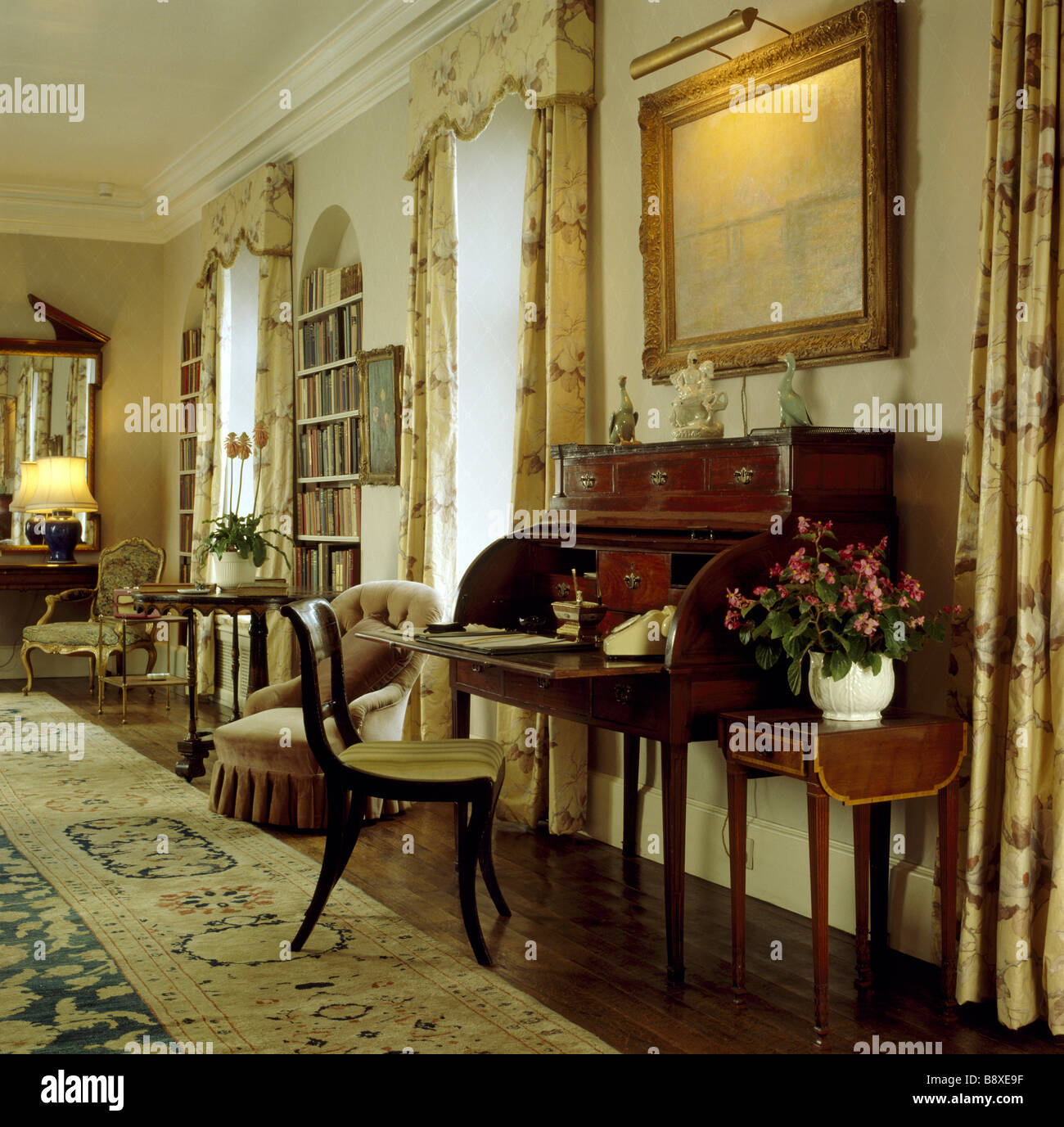 Churchill desk chartwell hi-res stock photography and images - Alamy