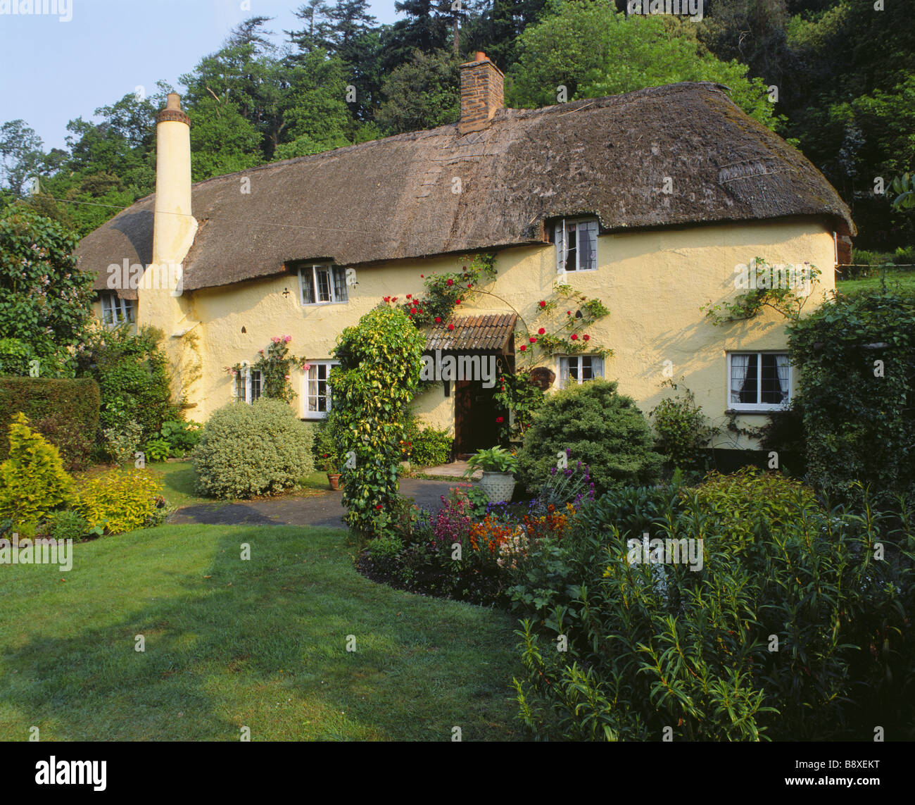 Rectory cottage hi-res stock photography and images - Alamy