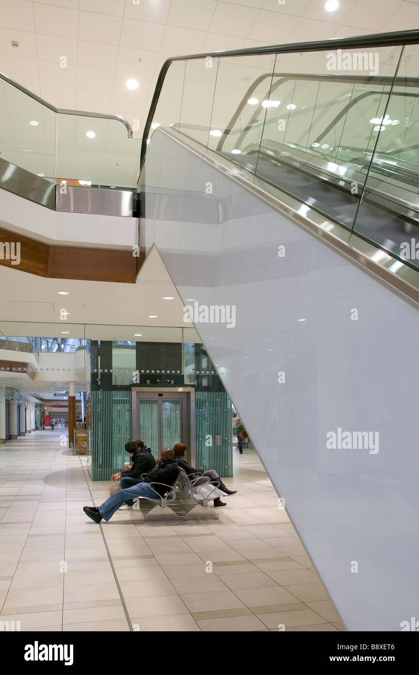 Eastgate shopping centre, basildon hi-res stock photography and images ...