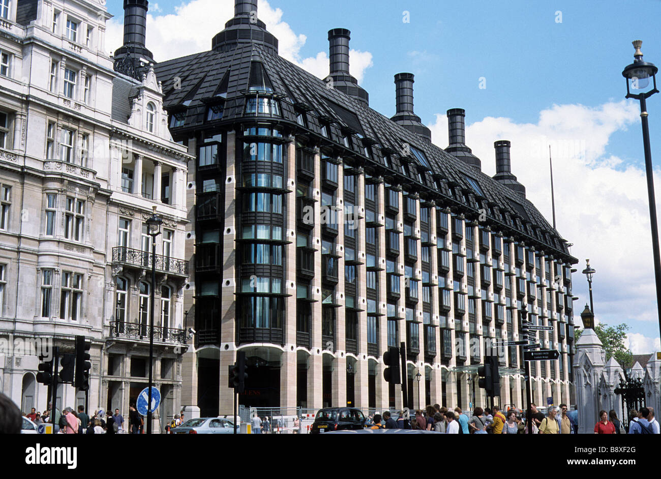 Michael hopkins architects hi-res stock photography and images - Alamy