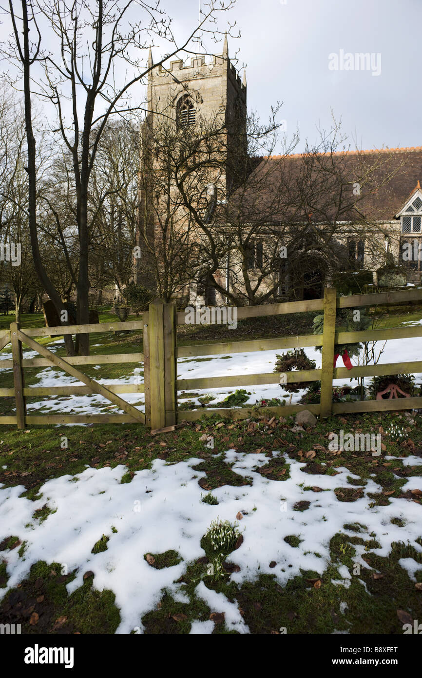 churchyard beoley church warwickshire midlands Stock Photo - Alamy