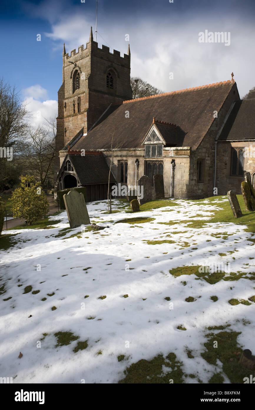 Church winter snow warwickshire uk hi-res stock photography and images ...