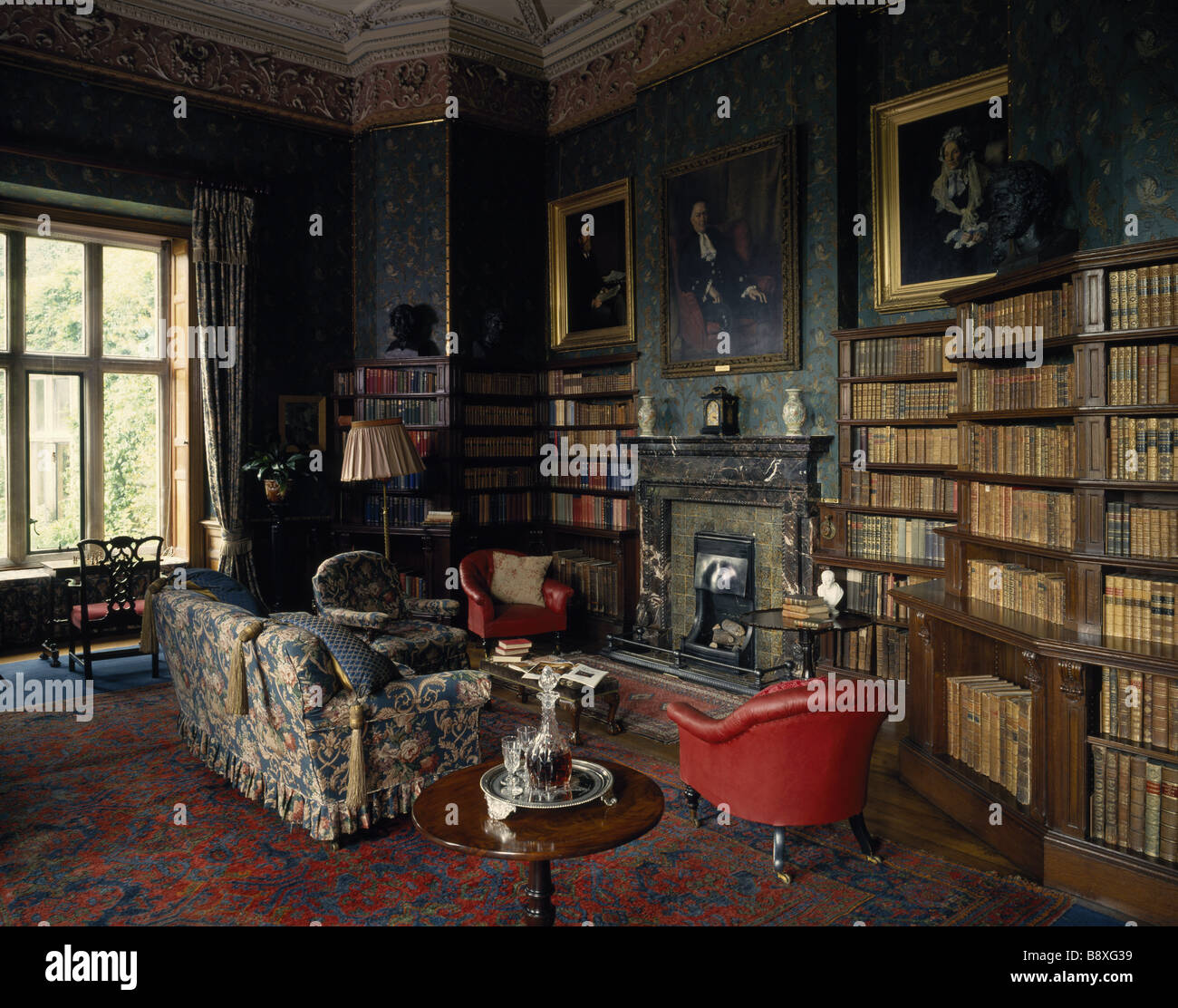 Personal castle hi-res stock photography and images - Alamy