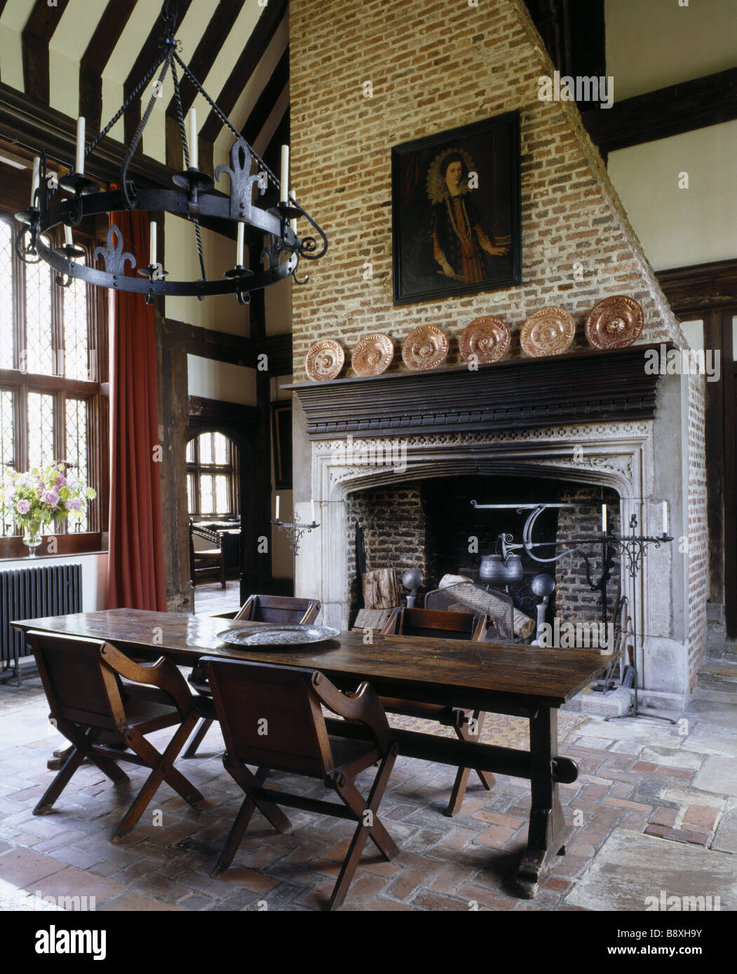 Stoneacre hi-res stock photography and images - Alamy