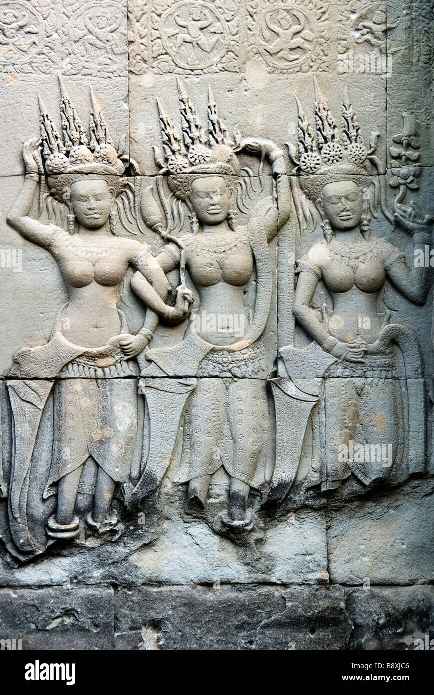 Apsara dancers Angkor Wat Stock Photo - Alamy