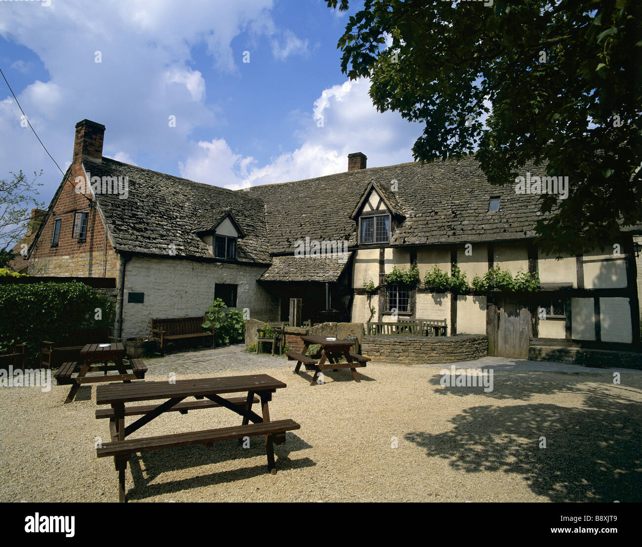 Fleece inn hi-res stock photography and images - Alamy