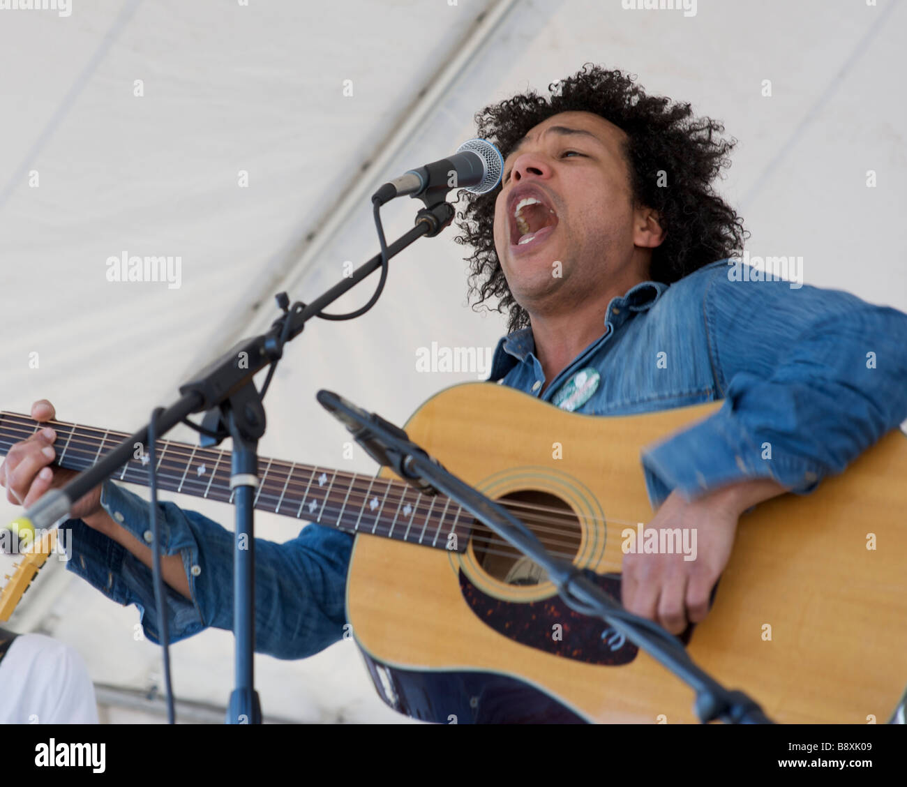 Mario singer at the hi-res stock photography and images - Alamy
