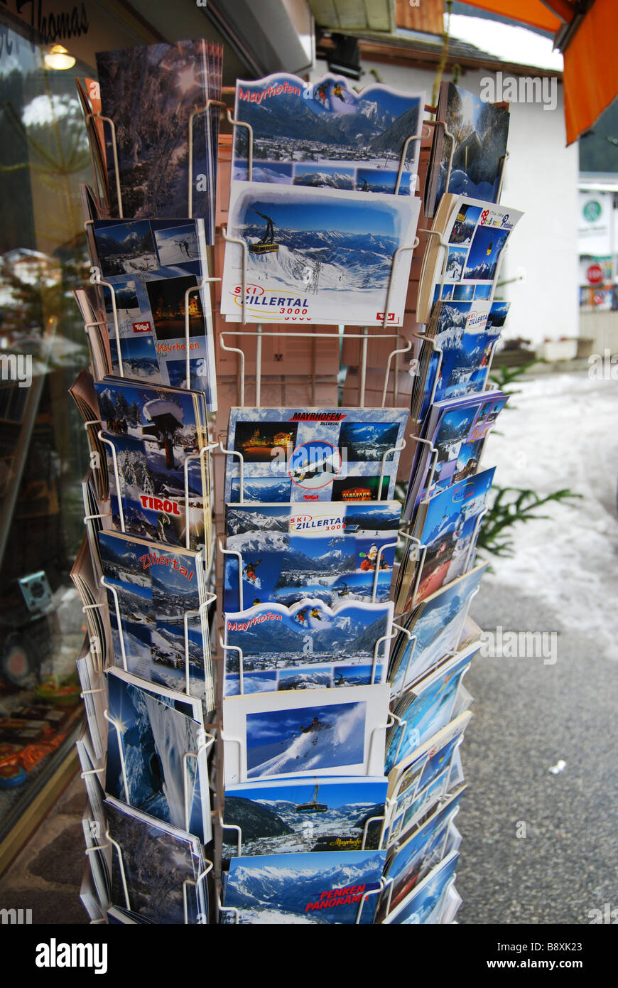 Iconic postcards hi-res stock photography and images - Alamy