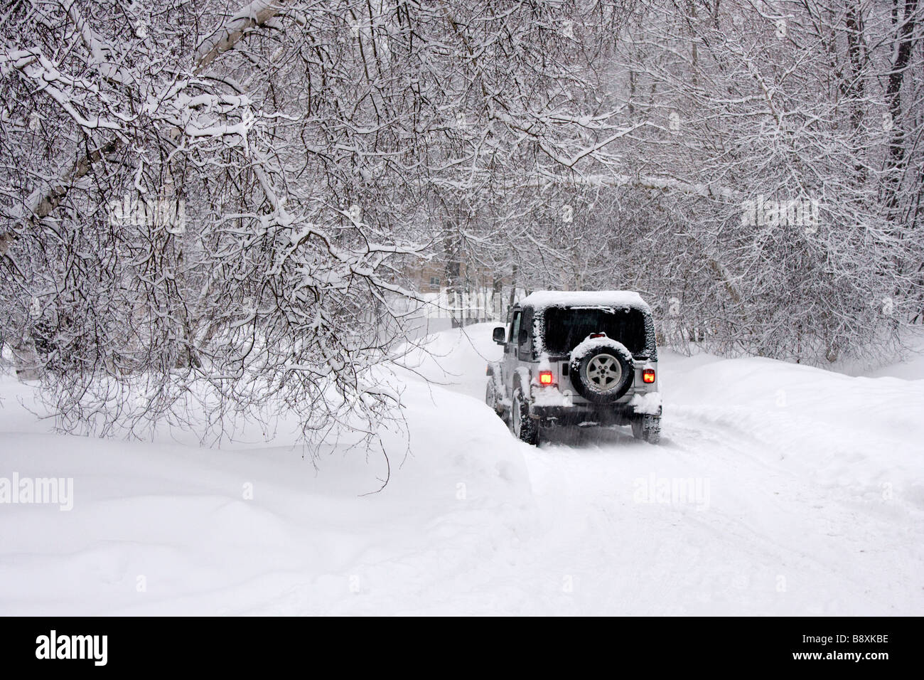 Four wheeled drive hi-res stock photography and images - Alamy