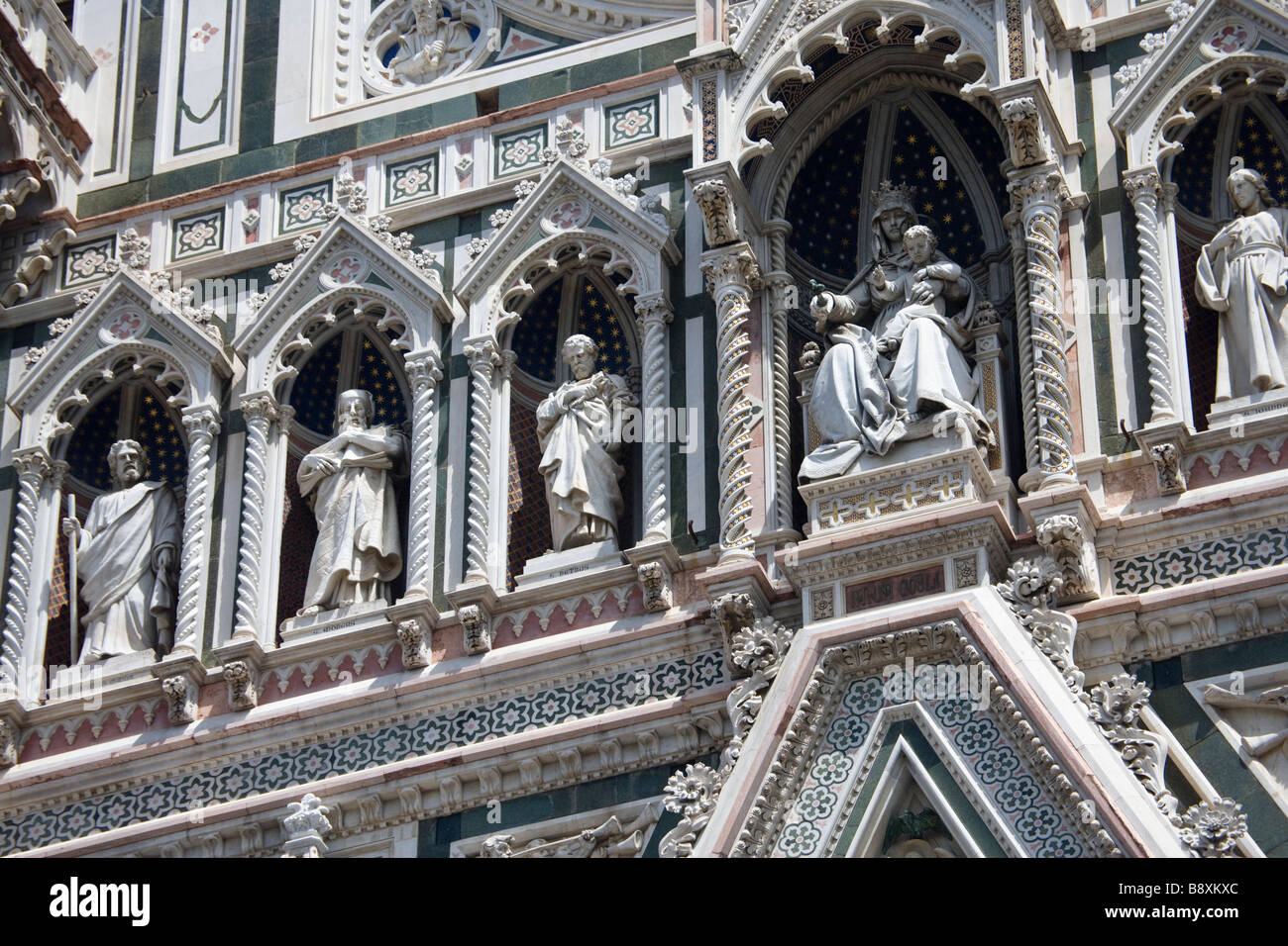 Statue on facade florence cathedral hi-res stock photography and images ...