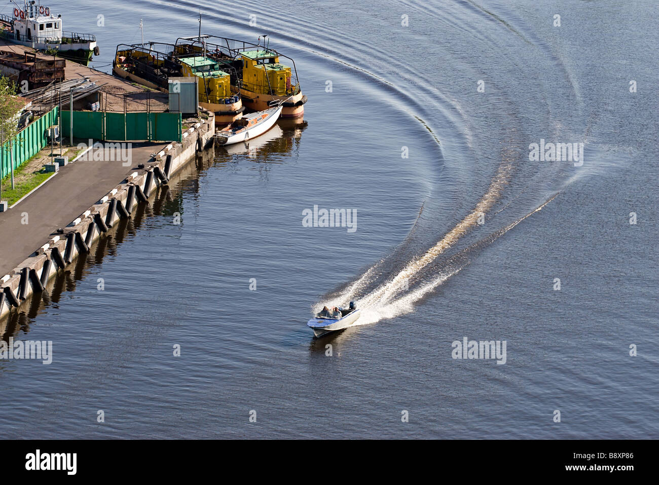 High speed launch hi-res stock photography and images - Alamy