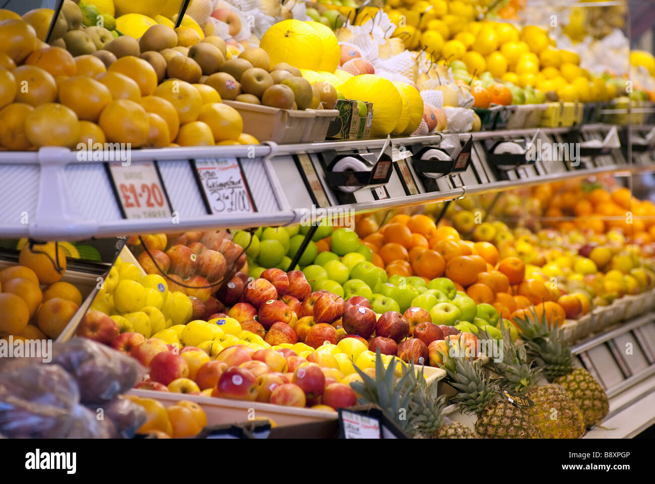 Greengrocers Shop High Resolution Stock Photography and Images - Alamy