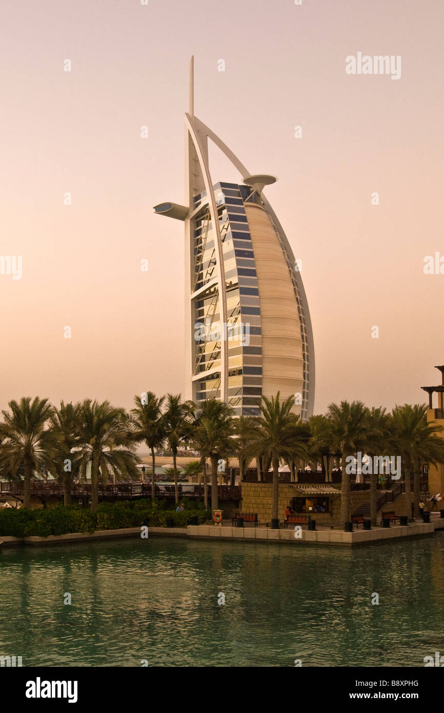 The burj al arab terrace hi-res stock photography and images - Alamy