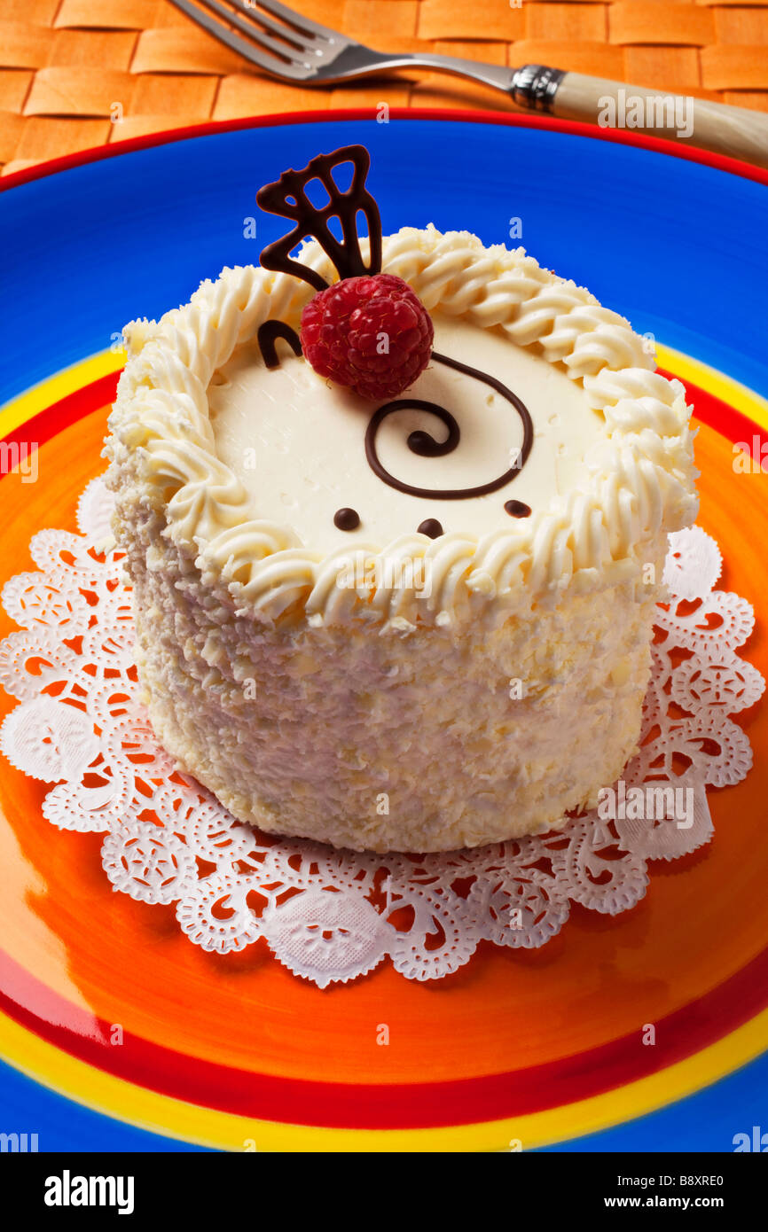 Small cake plate hi-res stock photography and images - Alamy