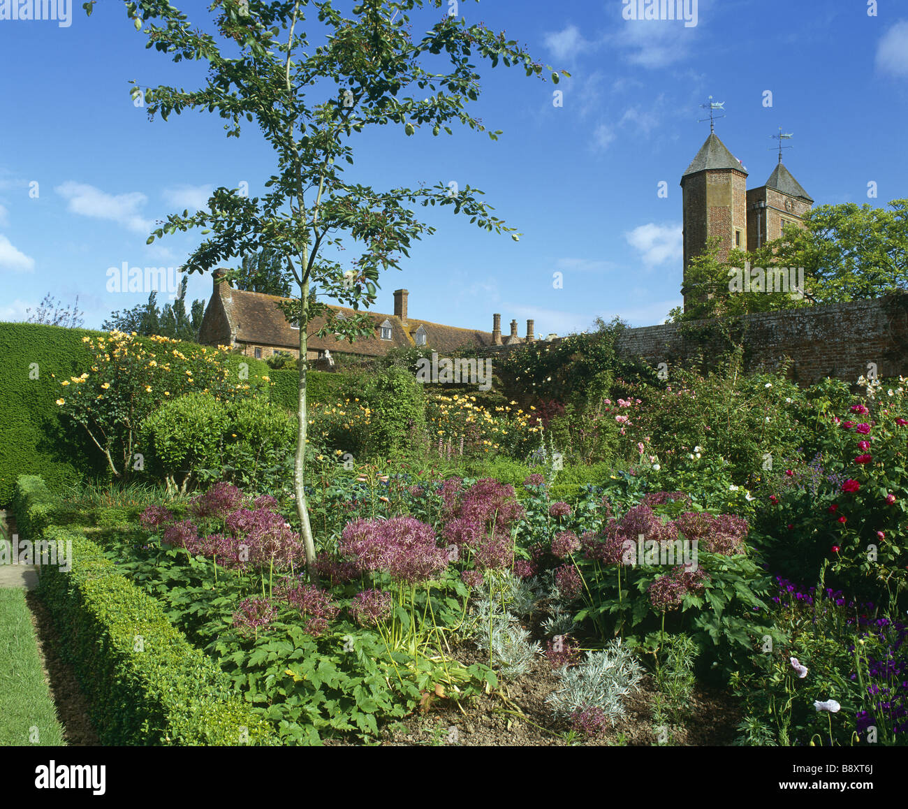 Sissinghurst Castle Garden Stock Photo - Alamy