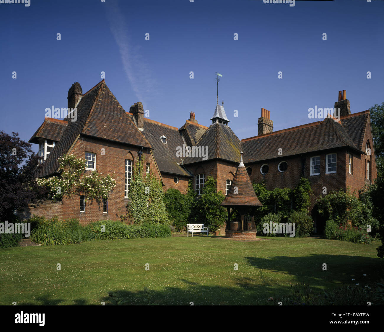 The red house bexleyheath hi-res stock photography and images - Alamy