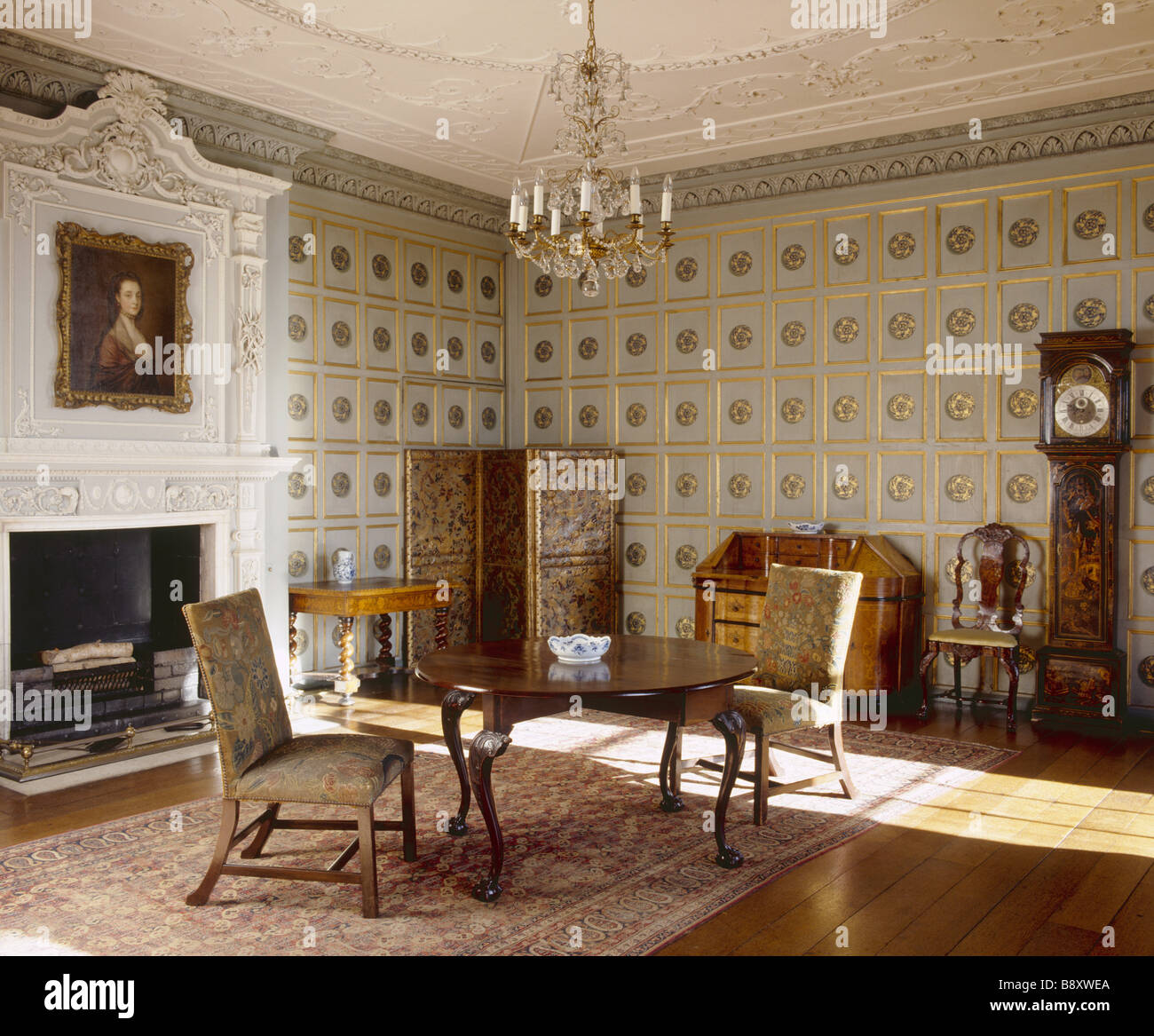 Ivory castle hi-res stock photography and images - Alamy