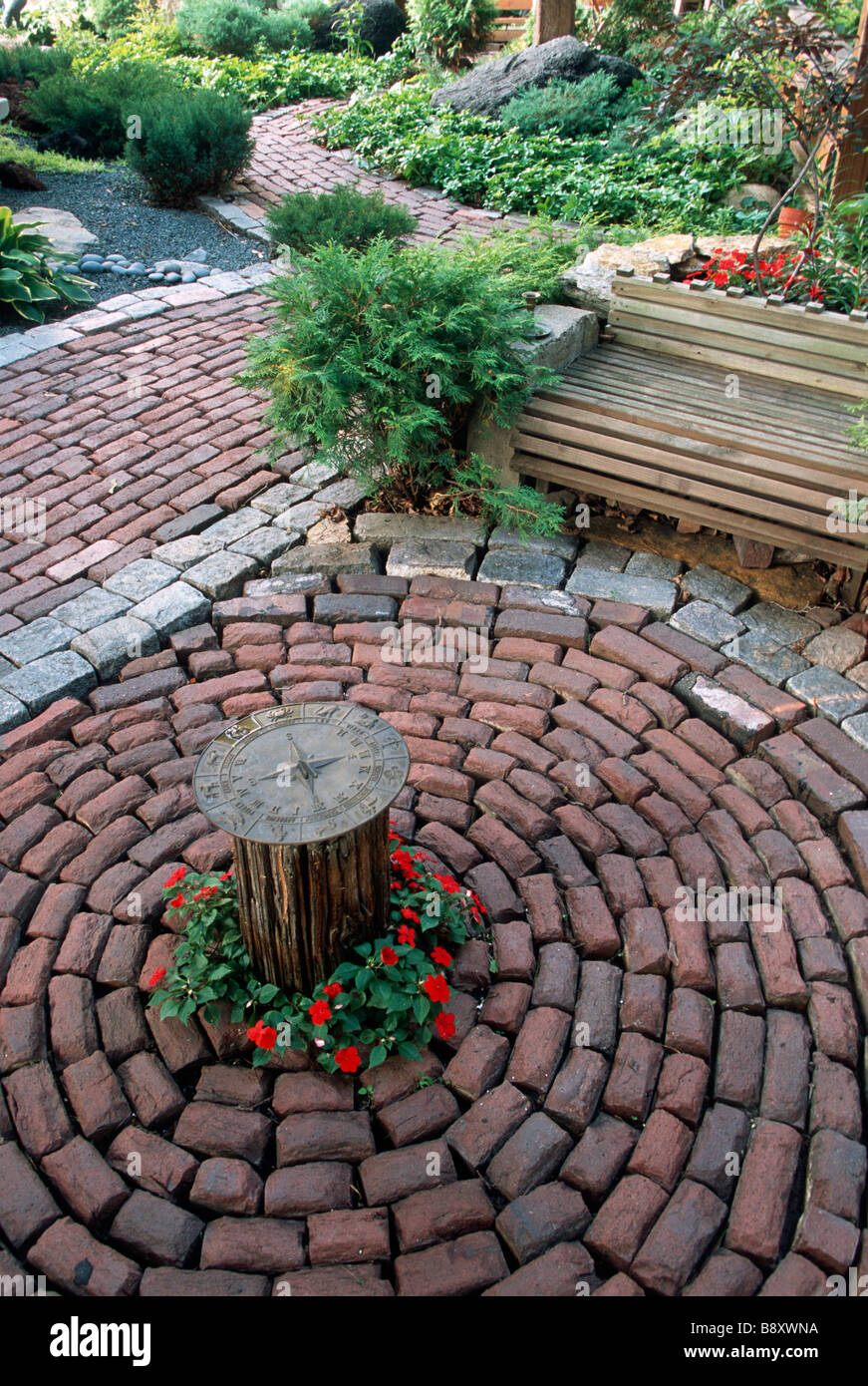 Round pavers hi-res stock photography and images - Alamy