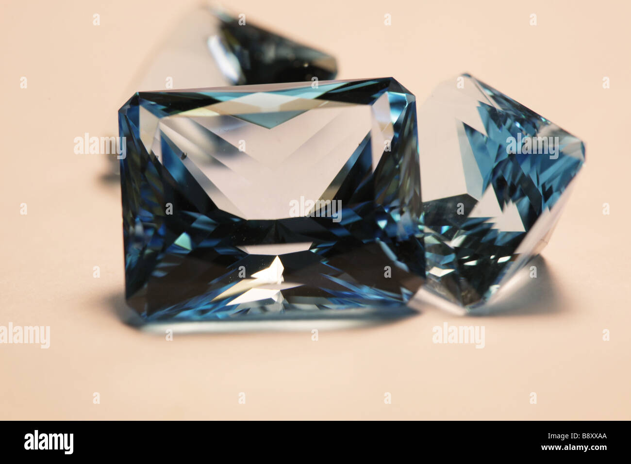 Luxury gems hi-res stock photography and images - Alamy
