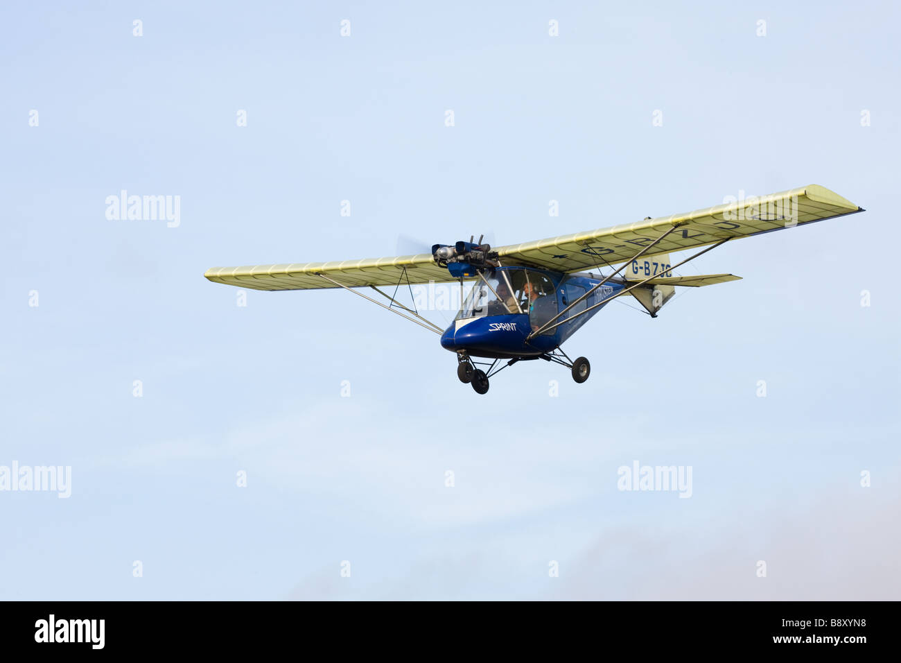 Microlight thruster hi-res stock photography and images - Alamy