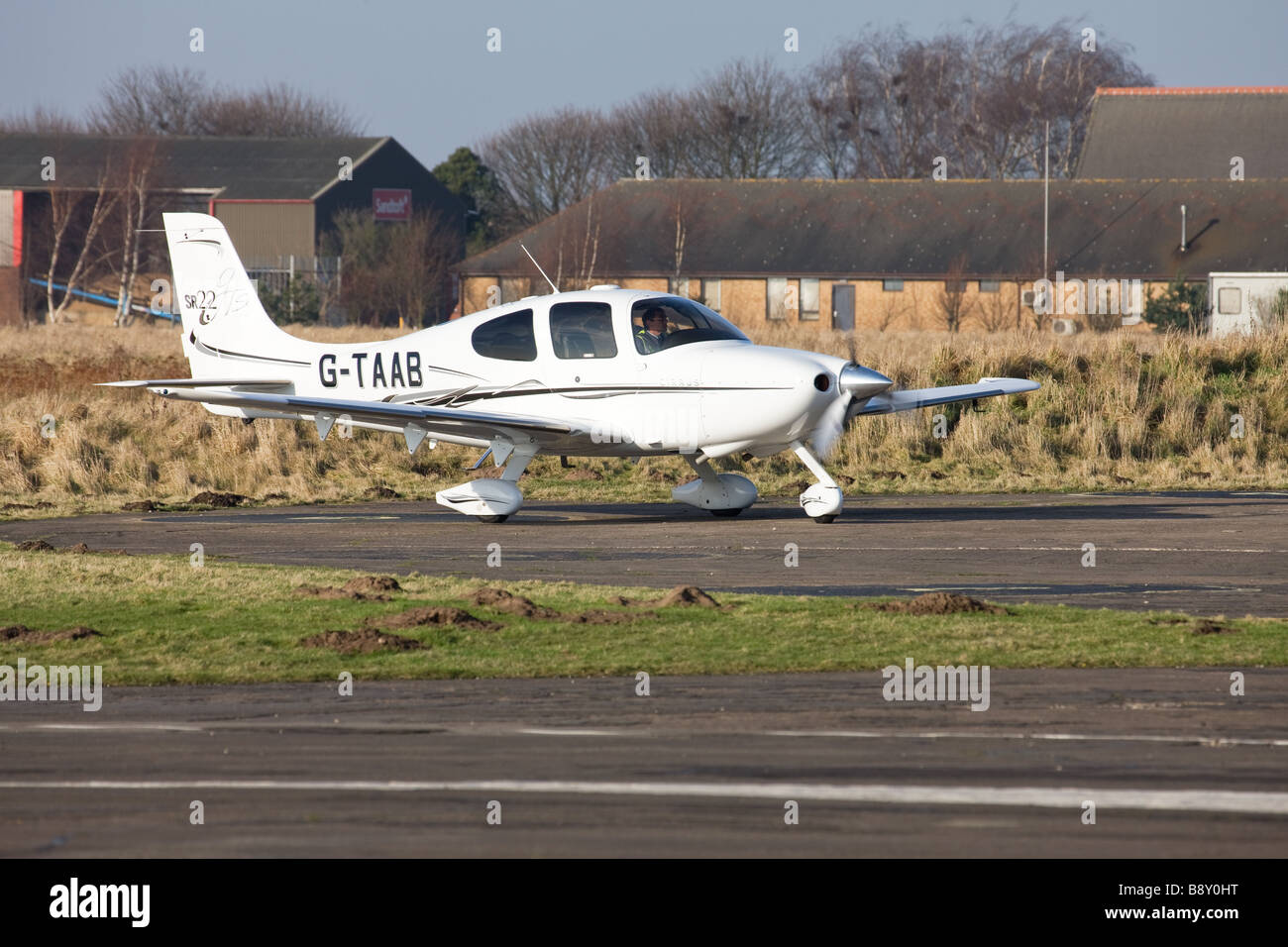 Cirrus sr22 hi-res stock photography and images - Alamy