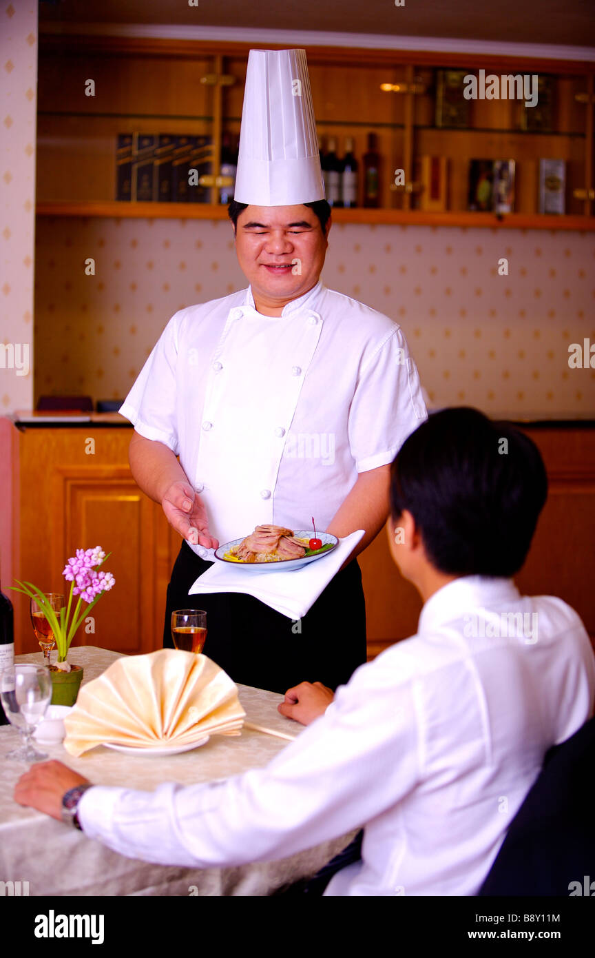 Tocustomersmiling hi-res stock photography and images - Alamy