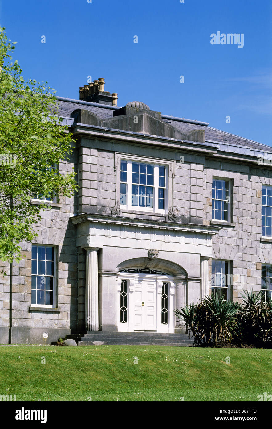 Grand c19th building hi-res stock photography and images - Alamy