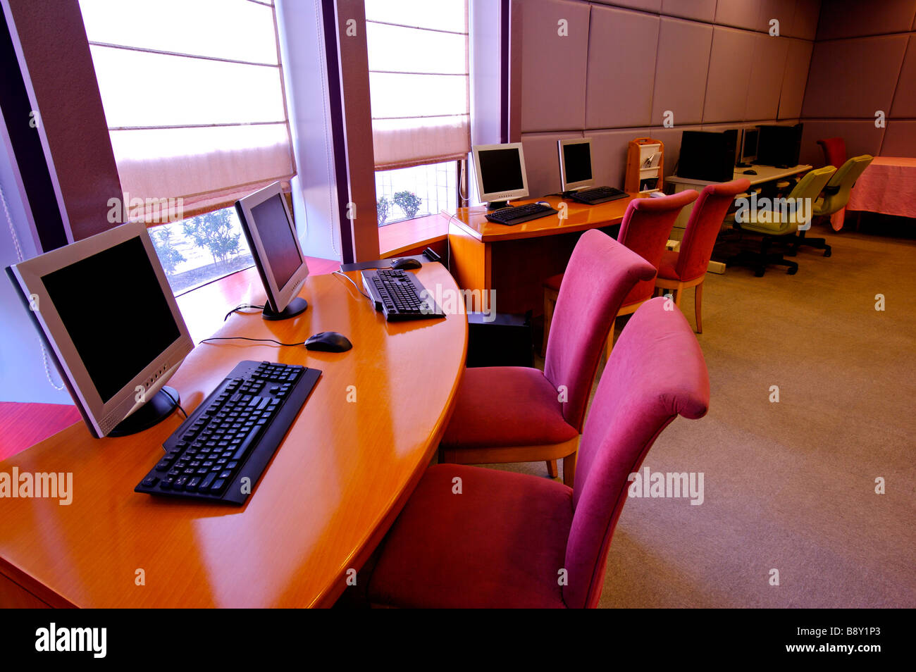 Interior design of desktop pc on the tables Stock Photo - Alamy