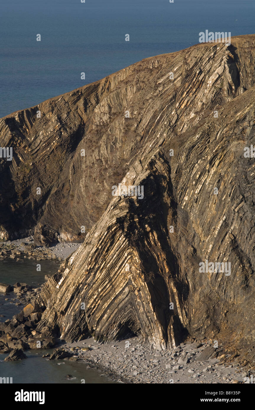 Anticline fold hi-res stock photography and images - Alamy