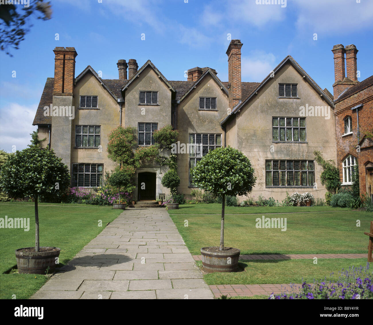 East front and East court of Packwood House Solihull Stock Photo - Alamy