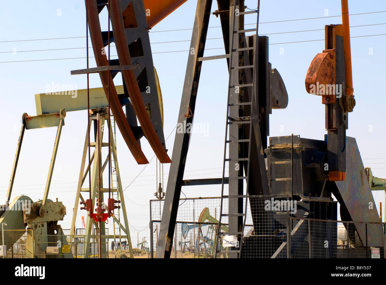 Oil pump at an oil well Stock Photo - Alamy