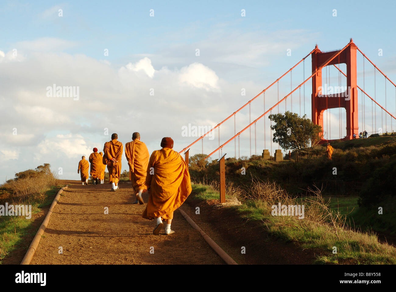Bridge of barefoot monks hi-res stock photography and images - Alamy