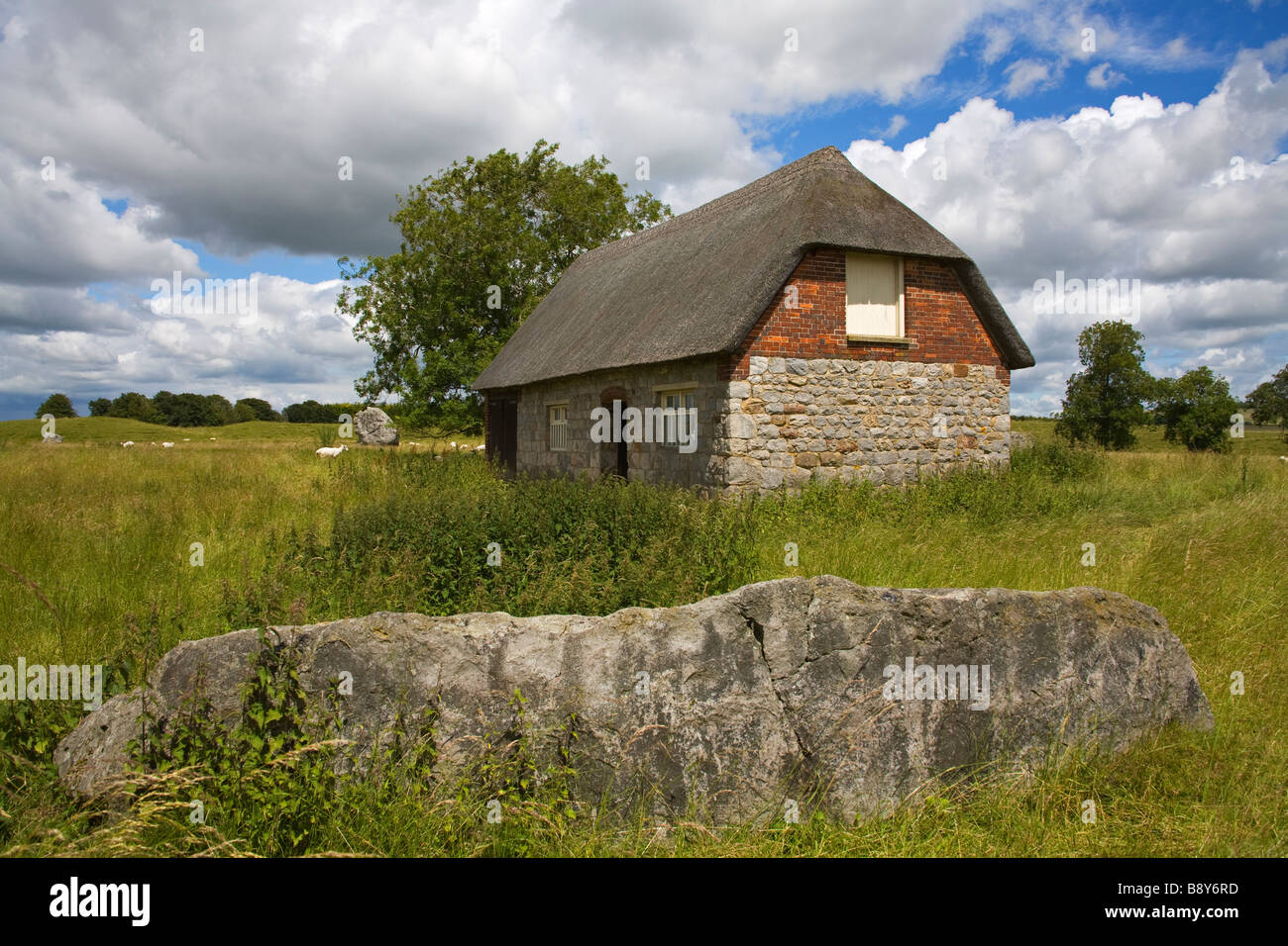 Stone farmhouse in a field, Avebury, Wiltshire, England Stock Photo - Alamy