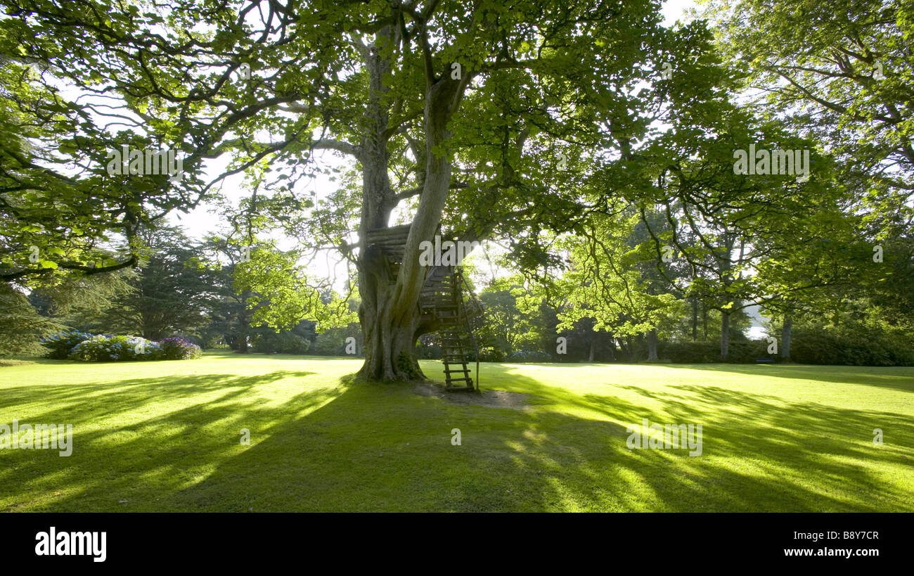 Garden hideaway uk hi-res stock photography and images - Alamy