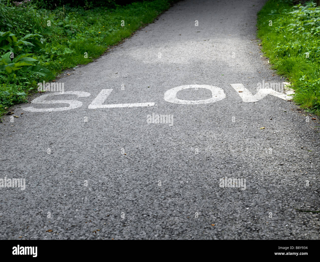 Slow speed notice hi-res stock photography and images - Alamy