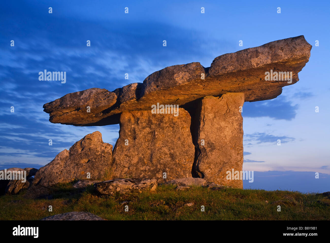 Low angle view of a megalithic stone tomb, Poulnabrone Dolmen, The ...