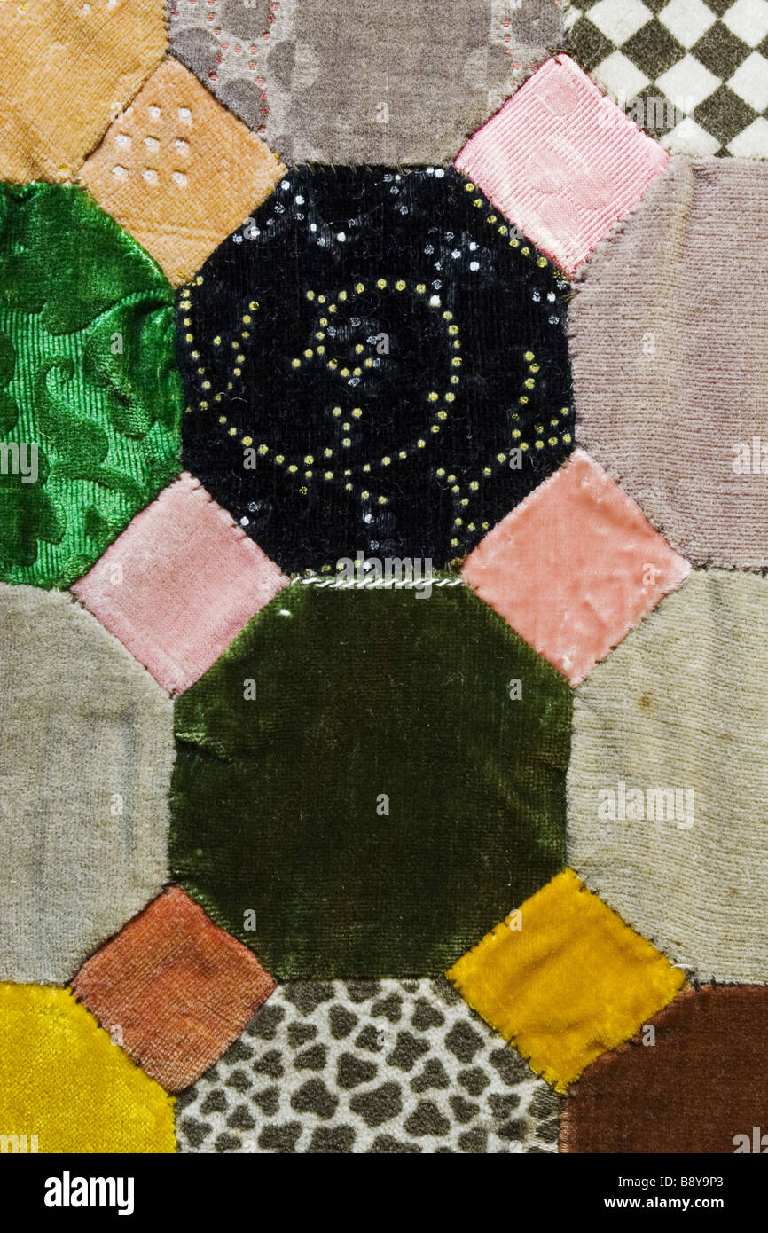 Patchwork quilt hi-res stock photography and images - Alamy