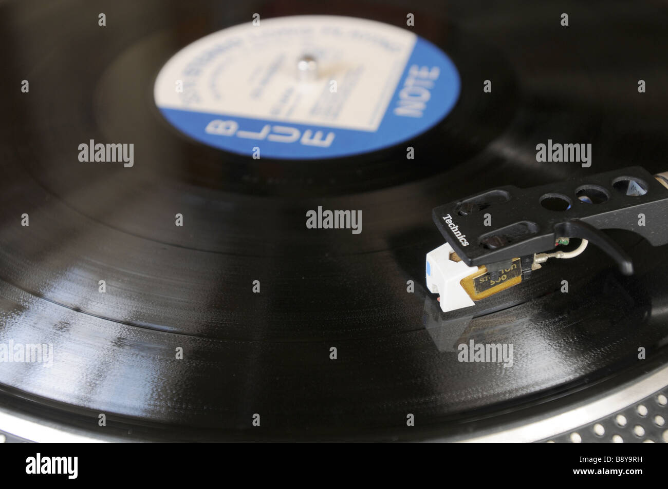 Technics record player hi-res stock photography and images - Alamy