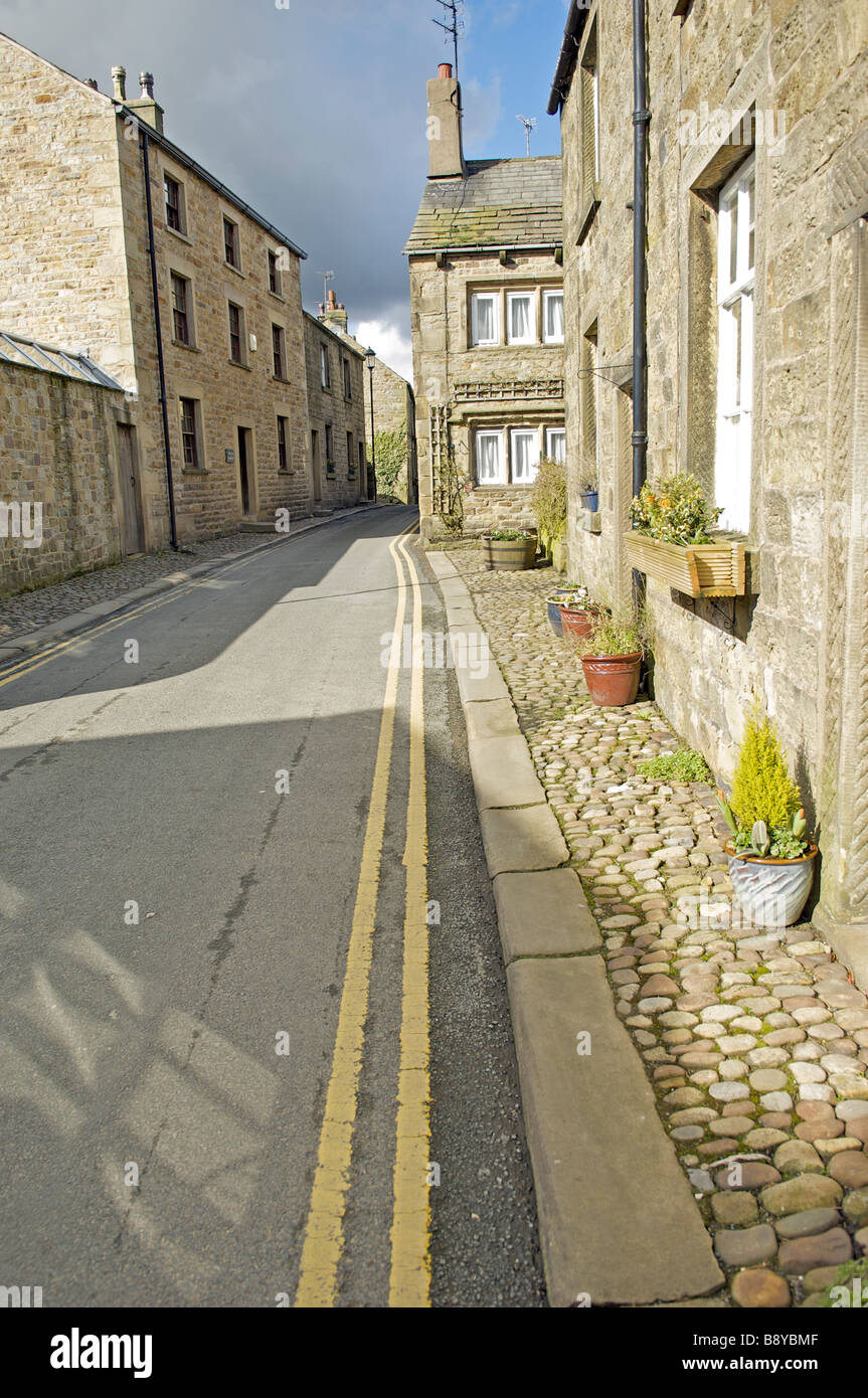 Chipping village hi-res stock photography and images - Alamy