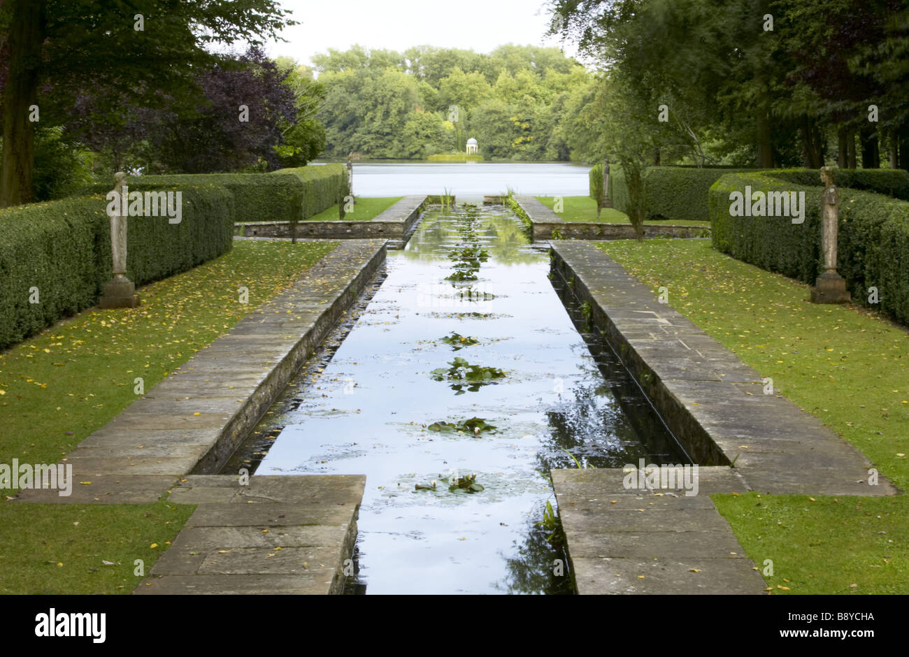 Buscot park hi-res stock photography and images - Alamy