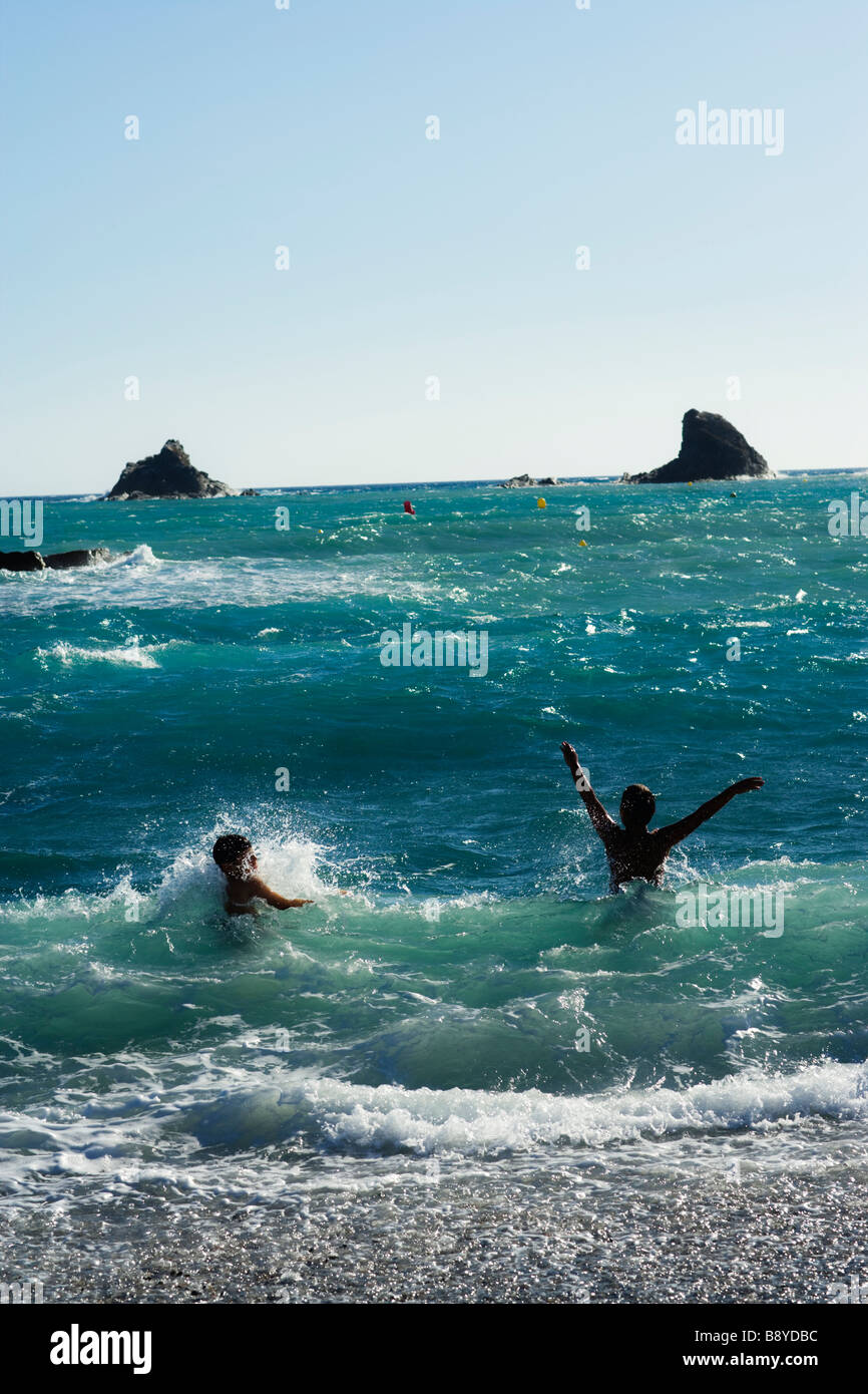 Swimming movements hi-res stock photography and images - Alamy